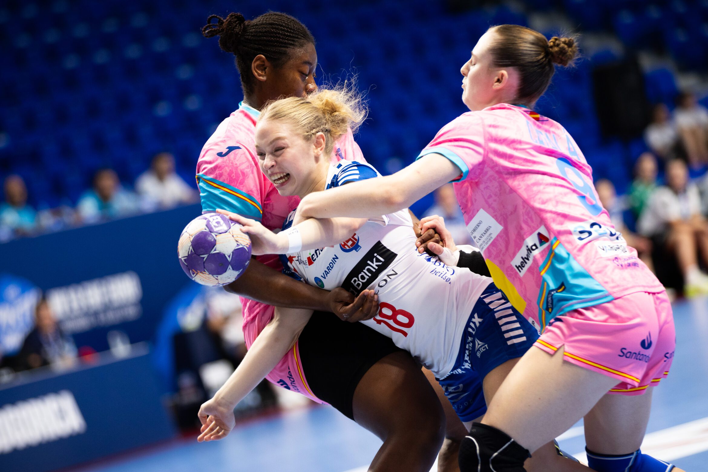 U19-kvinnur: Tap í verjukendum dysti - Eysturoyarportalurin